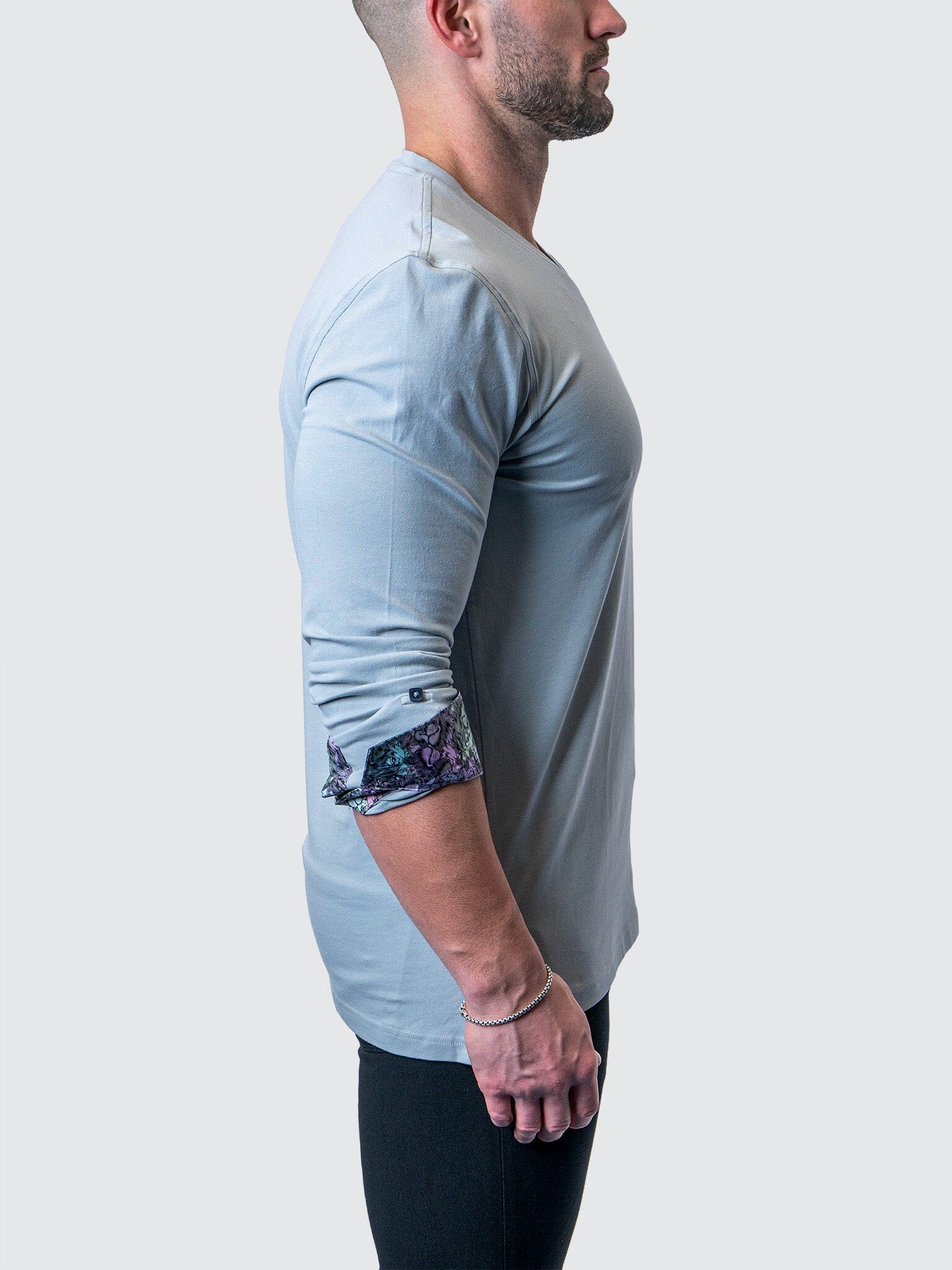 V-Neck Edison Soft Grey – Maceoo